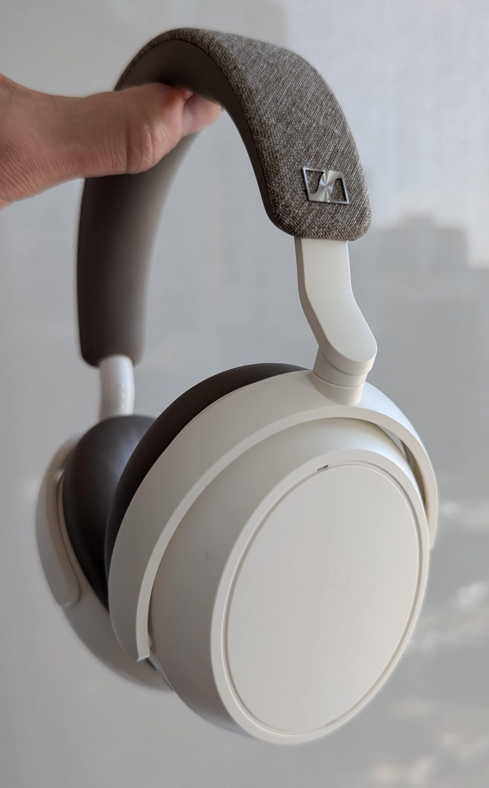 Sennheiser Momentum 4 Wireless Review - HiFi Oasis
