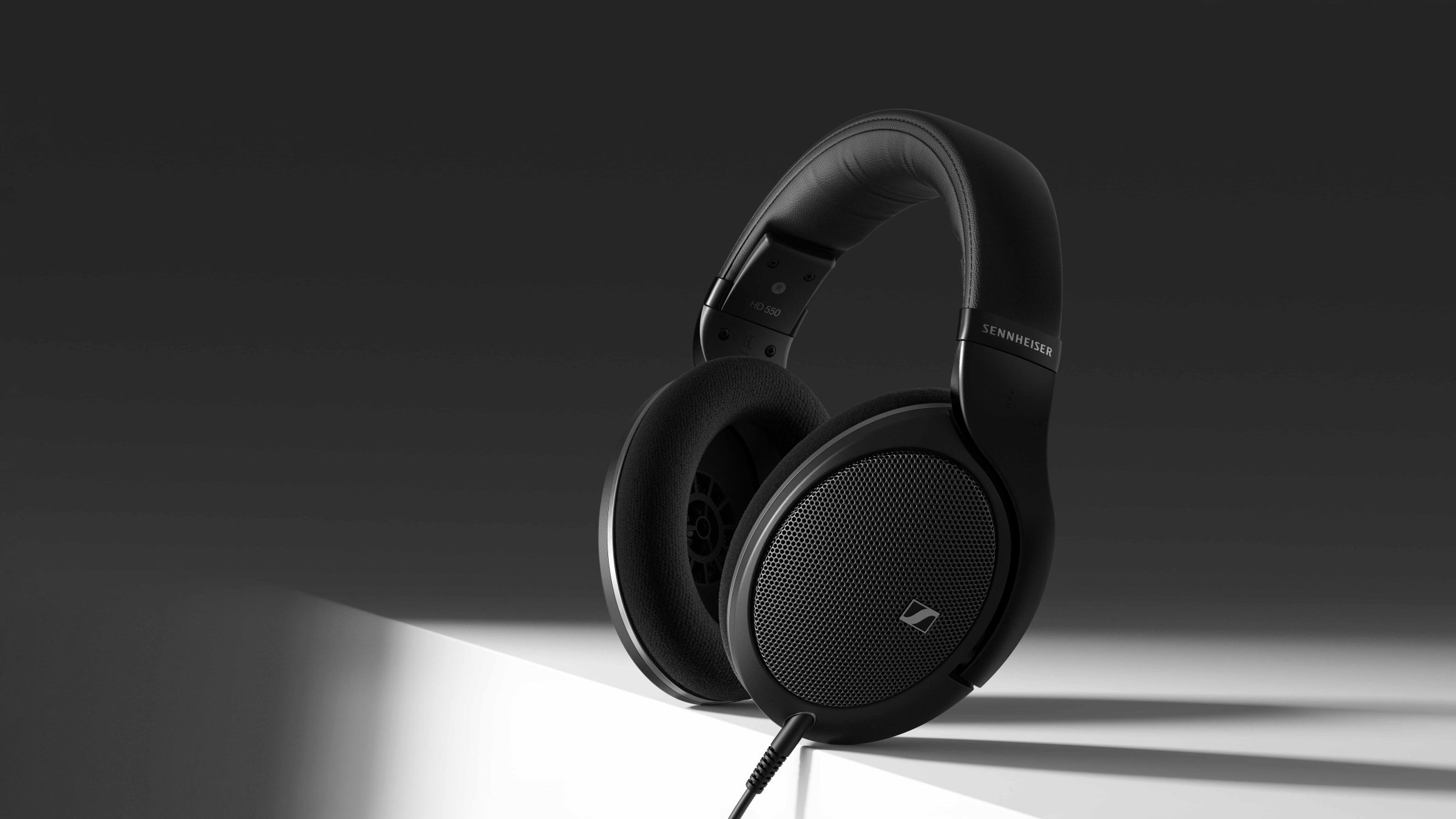 Sennheiser Announces the HD 550 Open-Back Headphones - HiFi Oasis